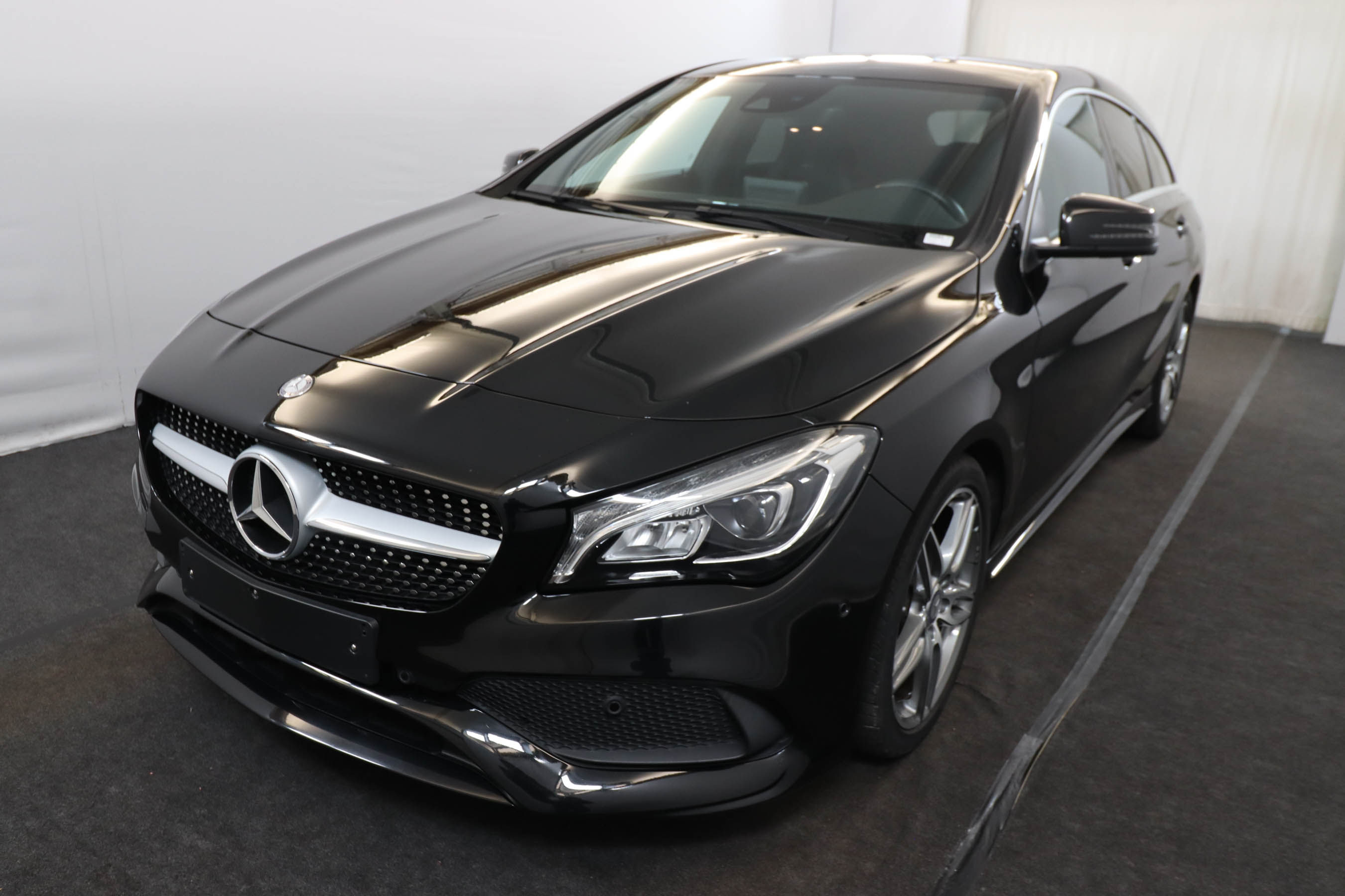 Tweedehands Mercedes-Benz Classe Cla Sw (x117) - cla 180 122 AT - 5 ...