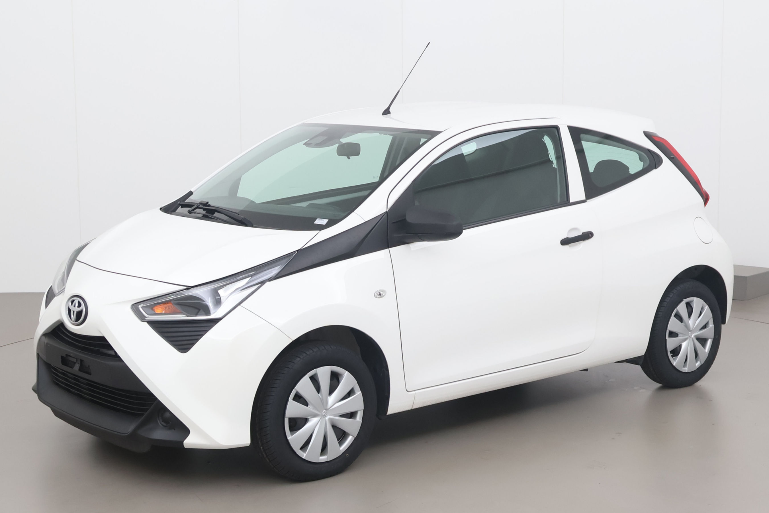 Tweedehands Toyota Aygo - 1.0i vvt-i x 72 - 3-deurs - Benzine - 250536 ...