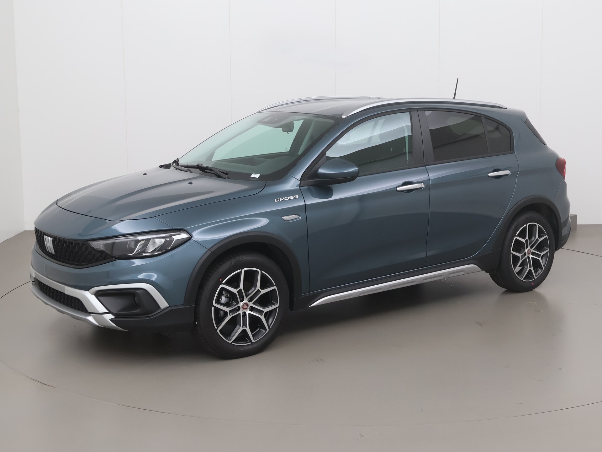 Nieuwe Fiat Tipo Cross - t firefly 101 - 5-deurs - Benzine - 273768 ...
