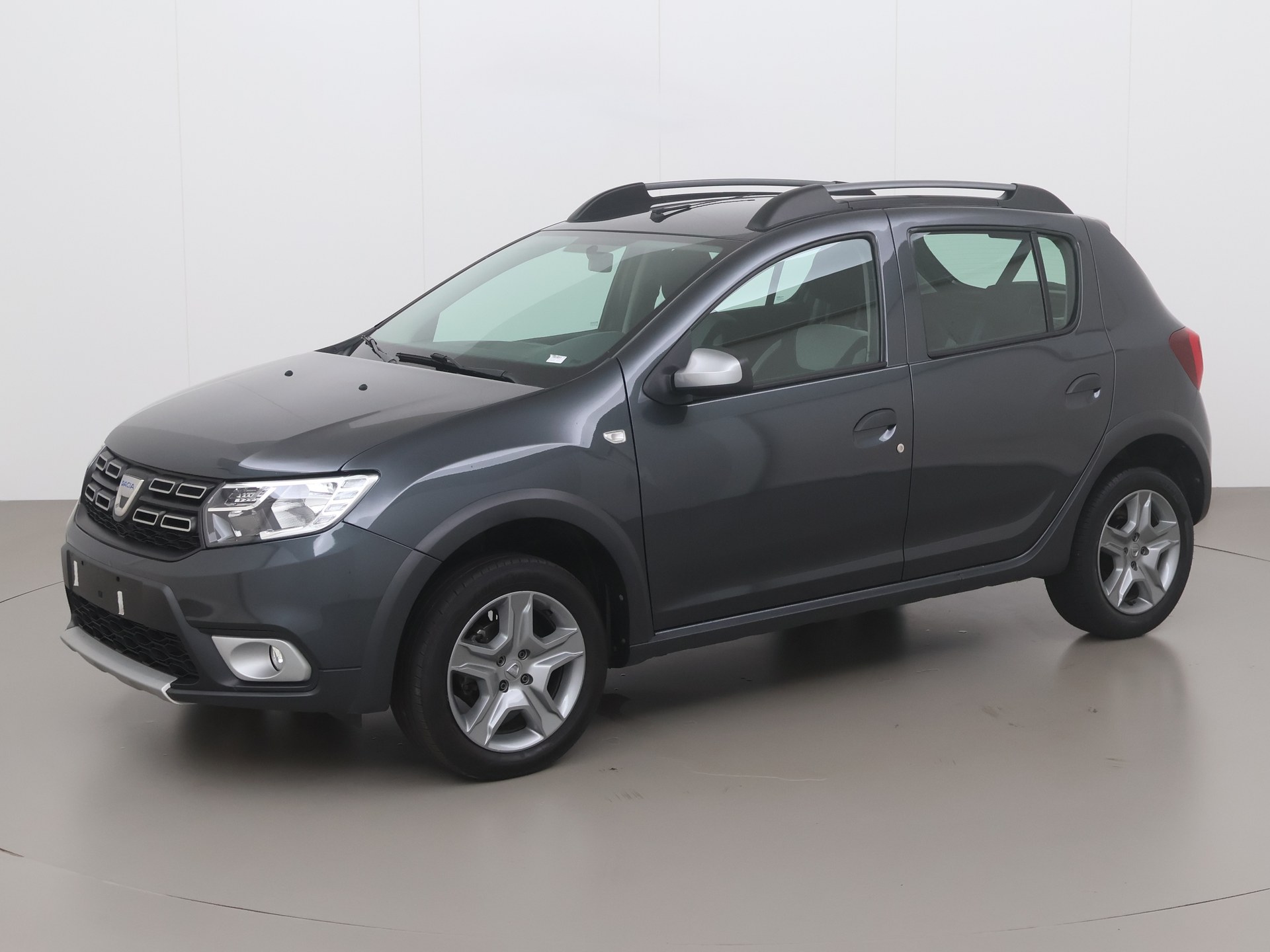 Second-hand reconditioned Dacia Sandero Stepway - TCE stepway plus 90 ...