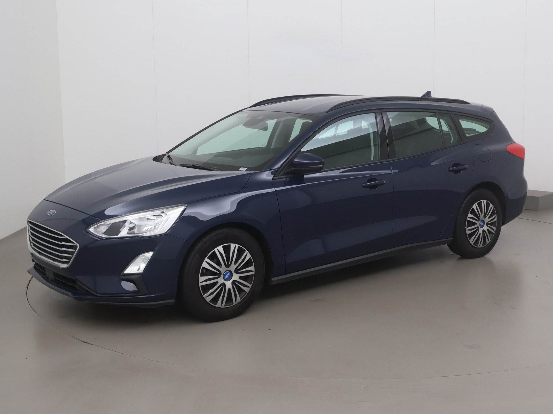 Ford Focus Clipper d’occasion reconditionnée - ecoboost trend 100 - 5 ...
