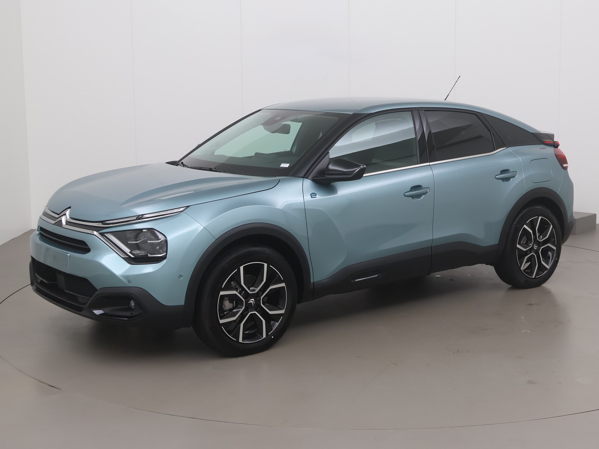 Tweedehands Citroen E-C4 - 50 kwh shine pack 136 AT - 5-deurs ...