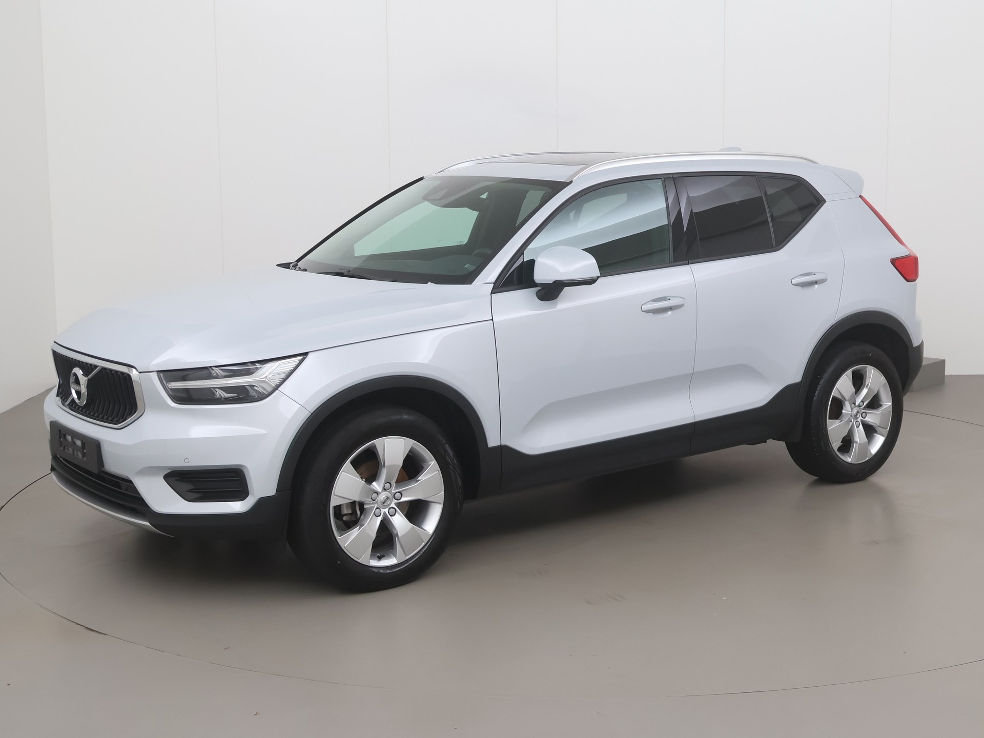 Tweedehands Volvo Xc40 - xc40 1.5 t3 momentum pro 163 - 5-deurs - Benzine - 290415 - Cardoen