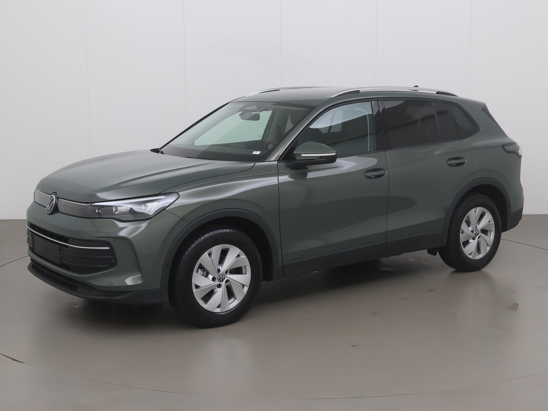 Nieuwe Volkswagen Tiguan - 1.5 etsi mHEV Life 131 AT - 5-deurs - Mild ...