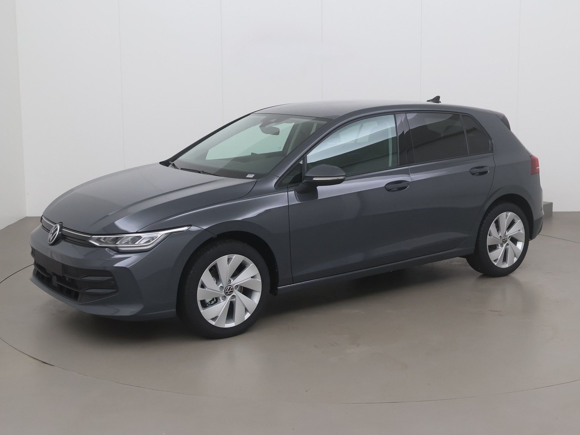 Nieuwe Volkswagen Golf VIII - 1.5 etsi United 116 AT - 5-deurs - Mild ...