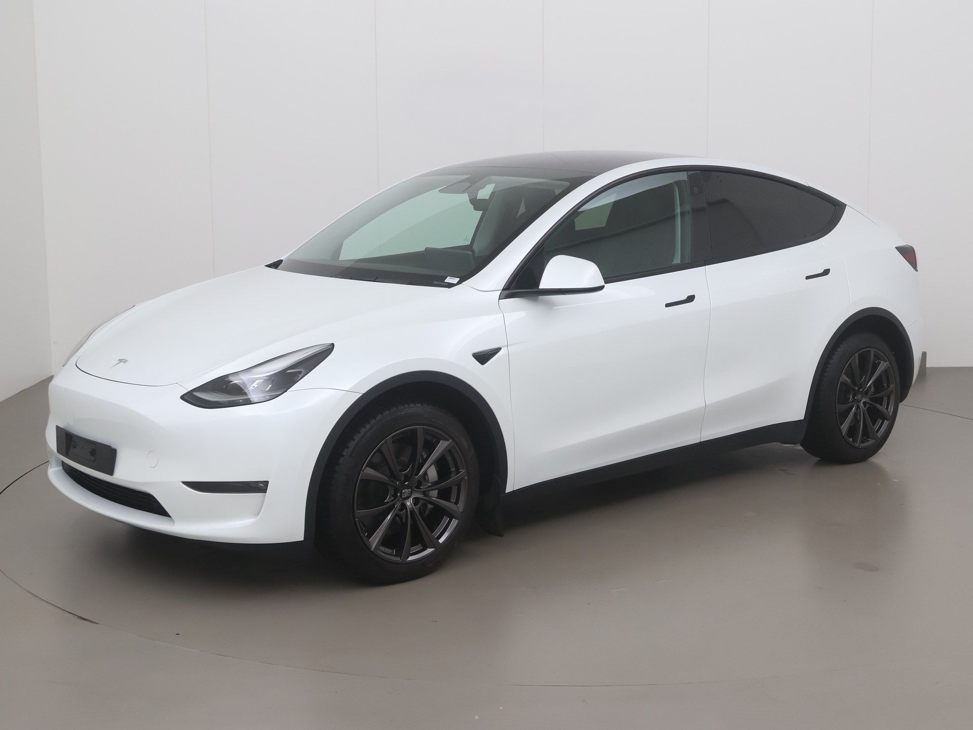 Tweedehands Tesla Model Y - 72.5 kwh dual motor long range 276 AT - 5 ...