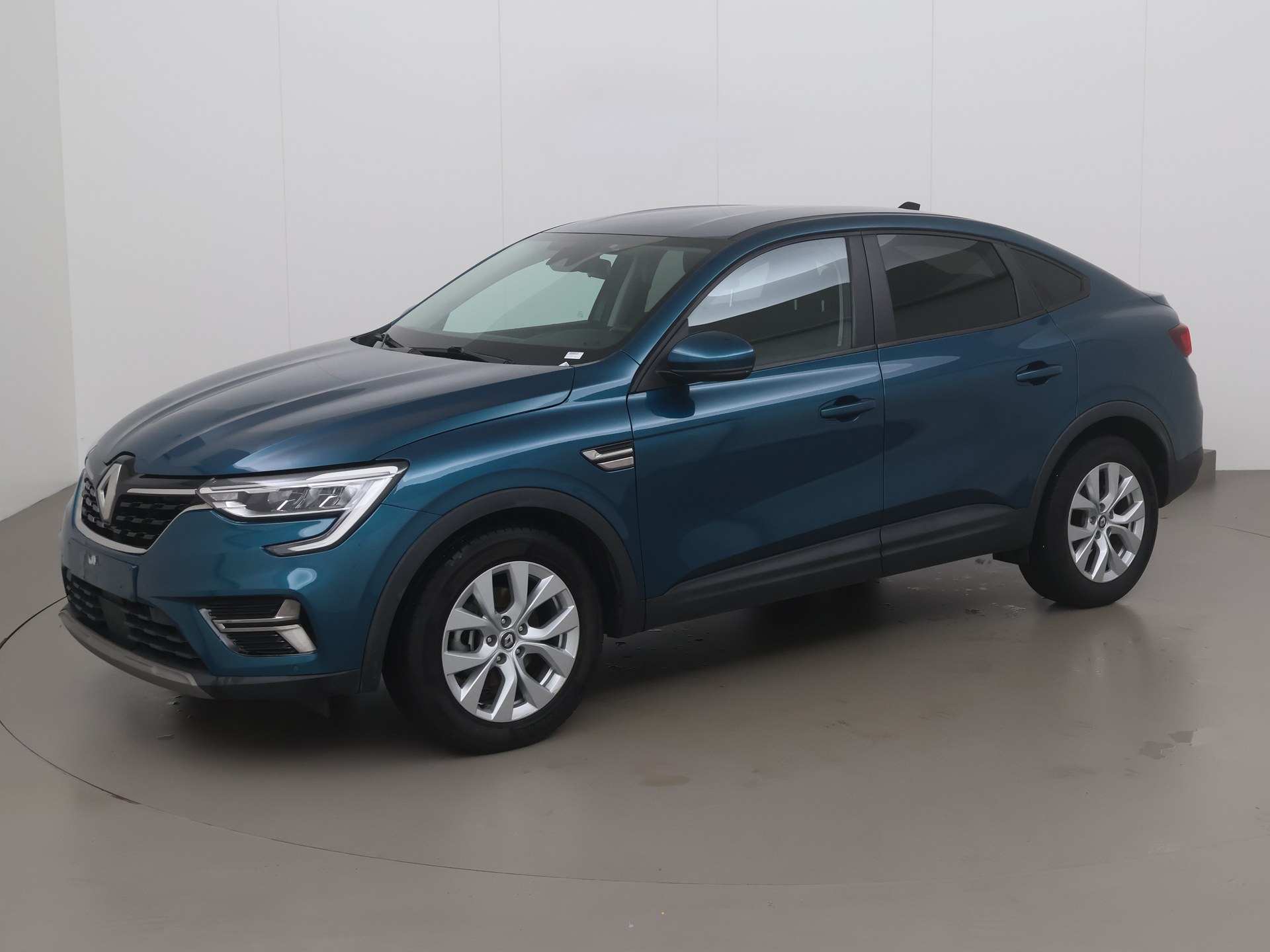 Tweedehands Renault Arkana - arkana 1.6i e-tech hev corporate edition ...