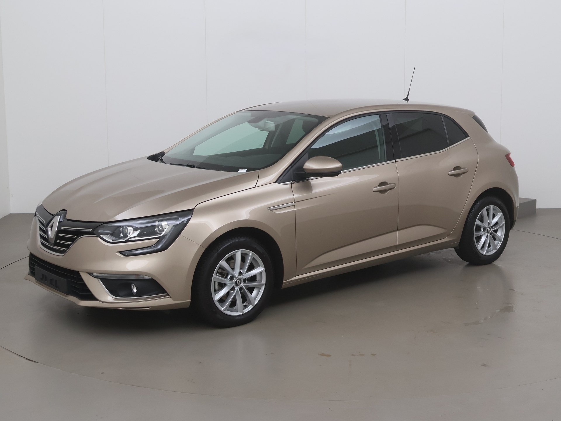 Tweedehands Renault Megane - intens GPF TCE 116 - 5-deurs - Benzine ...
