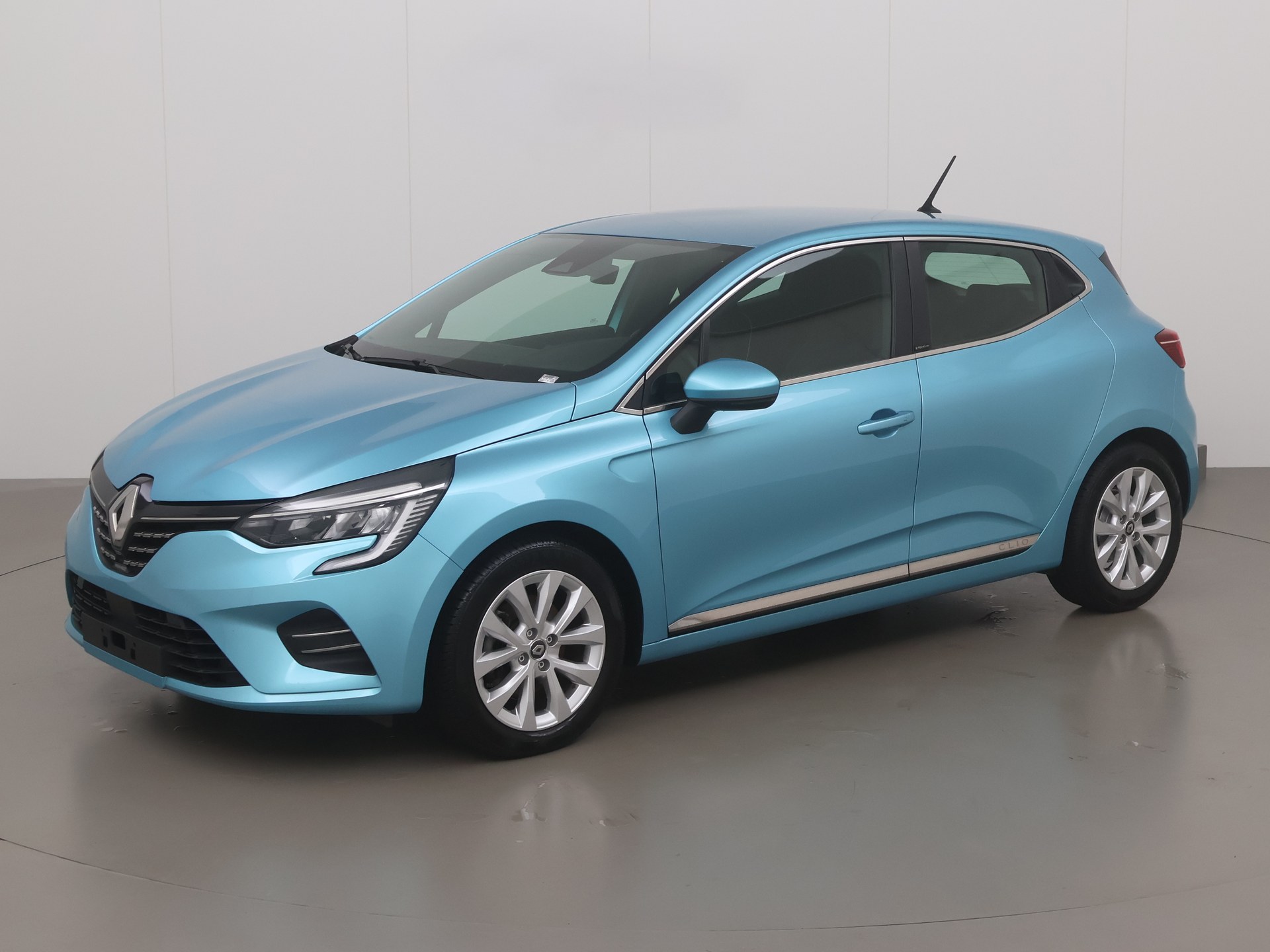 Tweedehands Renault Clio V - clio 1.6i e-tech hybrid intens 91 AT - 5 ...