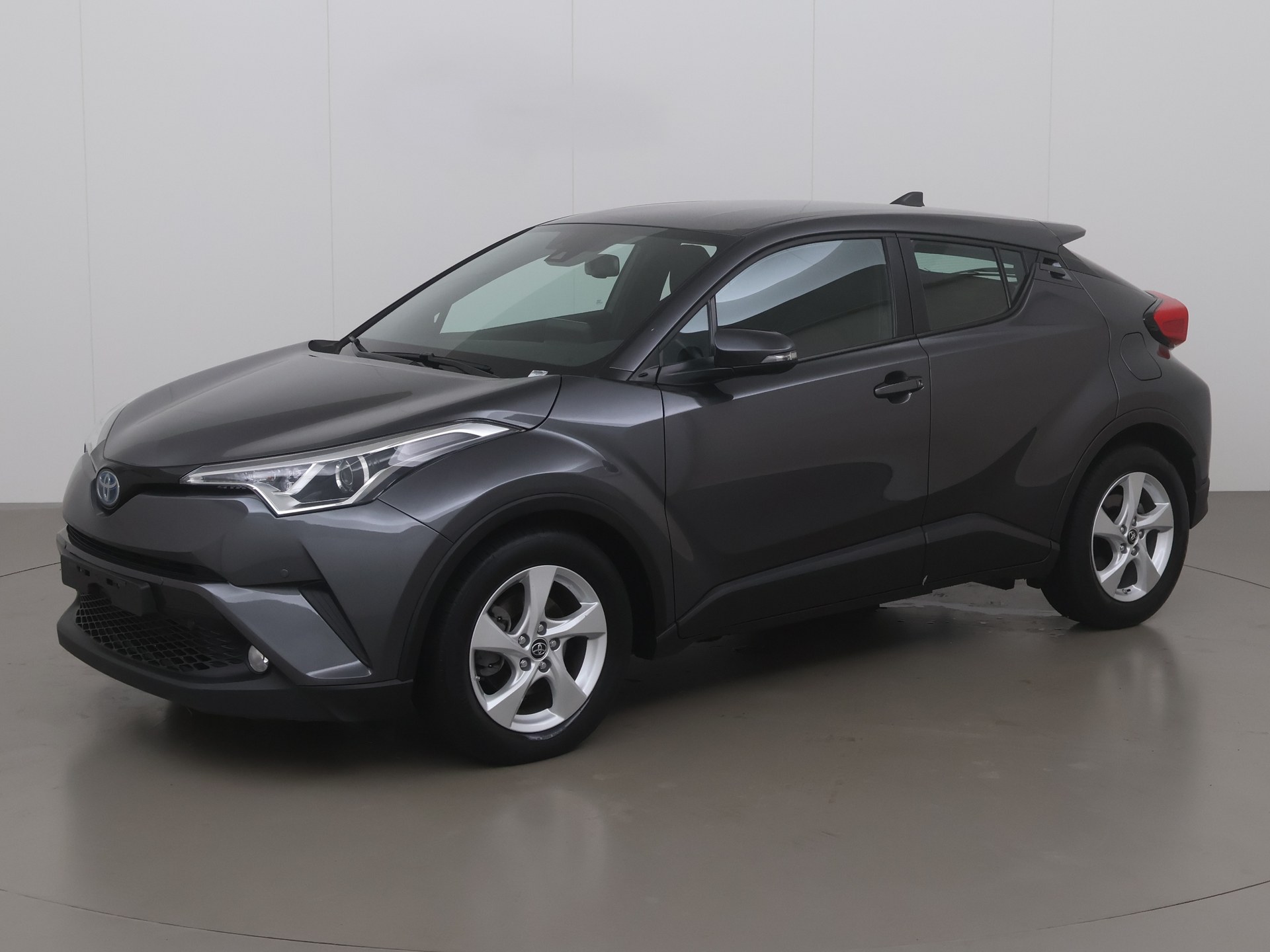 Tweedehands Toyota C-HR - premium hybrid e-cvt 98 - 5-deurs - Full ...